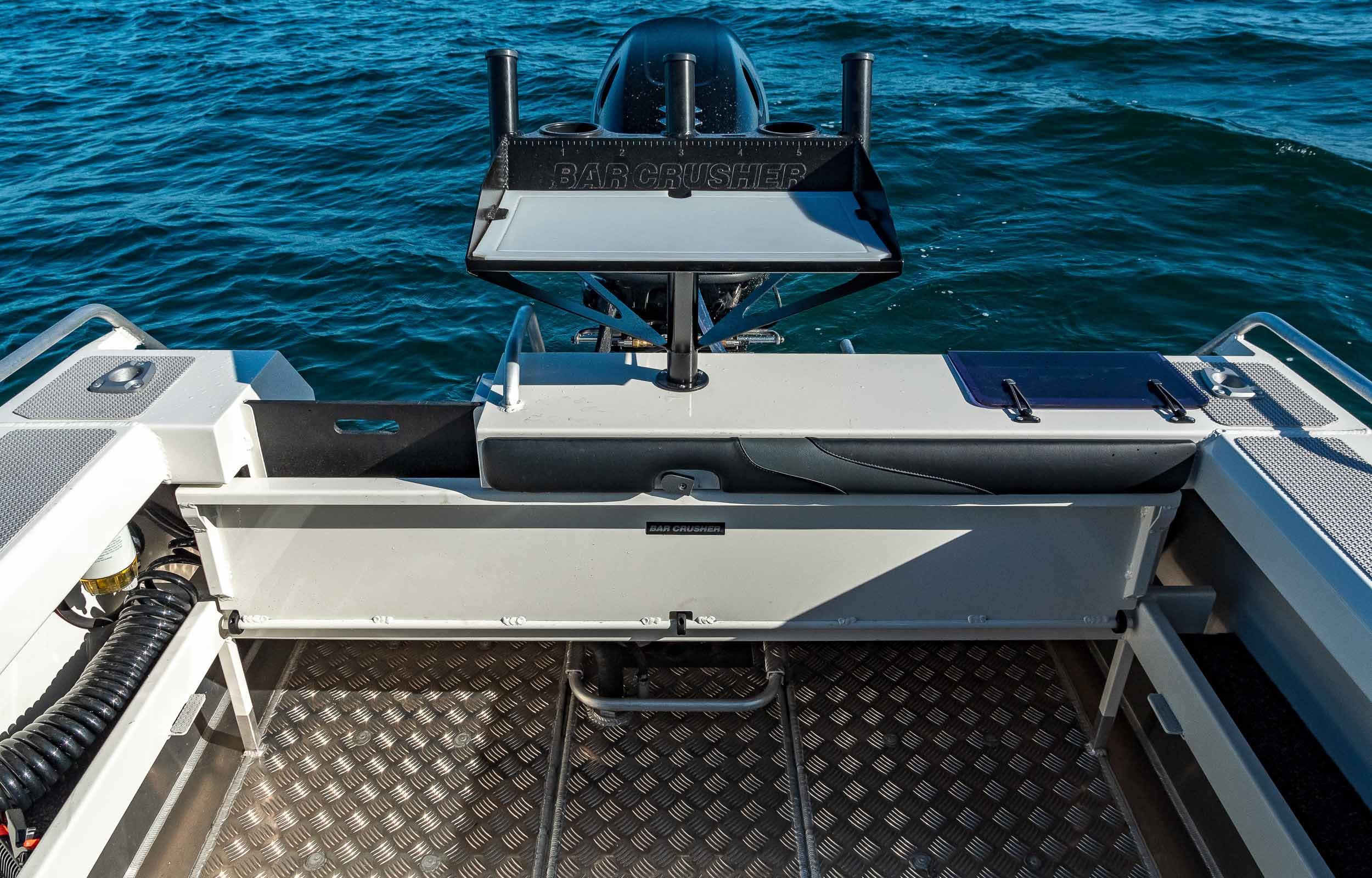 535C – Compact Cuddy Cabin Fishing Boat | Bar Crusher