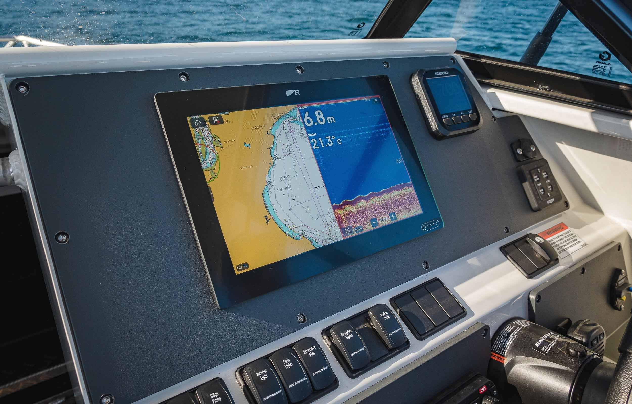 575C Versatile Cuddy Cabin Fishing Boat | Bar Crusher