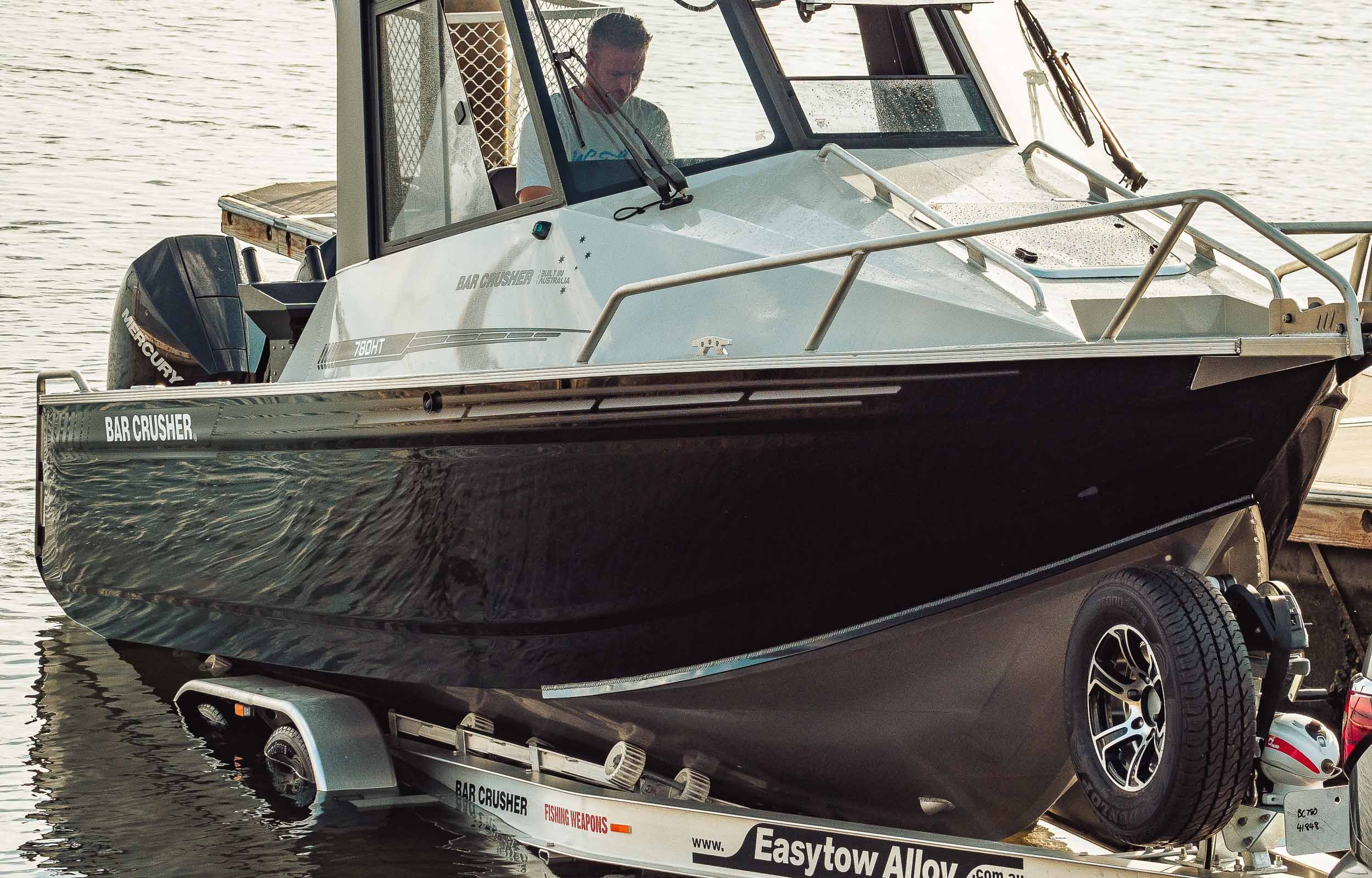 780HT – Tough Hard Top Fishing Boat | Bar Crusher